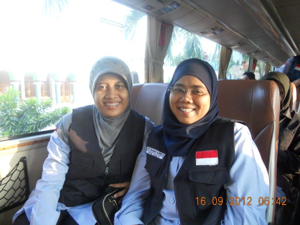 PPIH 2012 - DI ANTARA JEDDAH, MAKKAH DAN MADINAH: Berangkat Naik Bus PPIH 2012 - DI ANTARA JEDDAH, MAKKAH DAN MADINAH: Berangkat Naik Bus